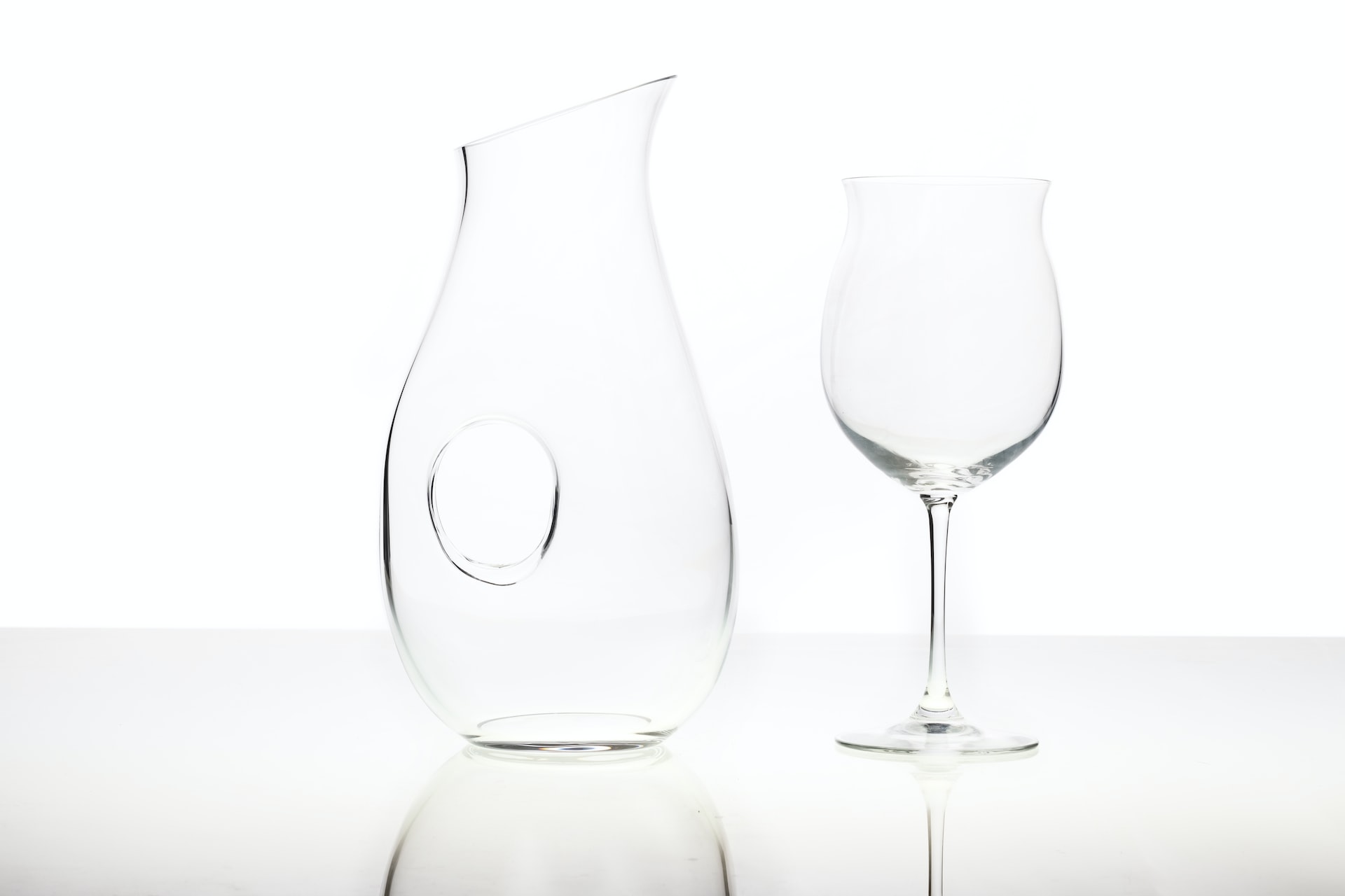 Carafer un vin blanc : conseils - WE LOVE IT